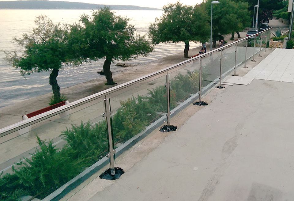 Verus Pro Split - PVC stolarija ALU Staklo - Prozori i Vrata